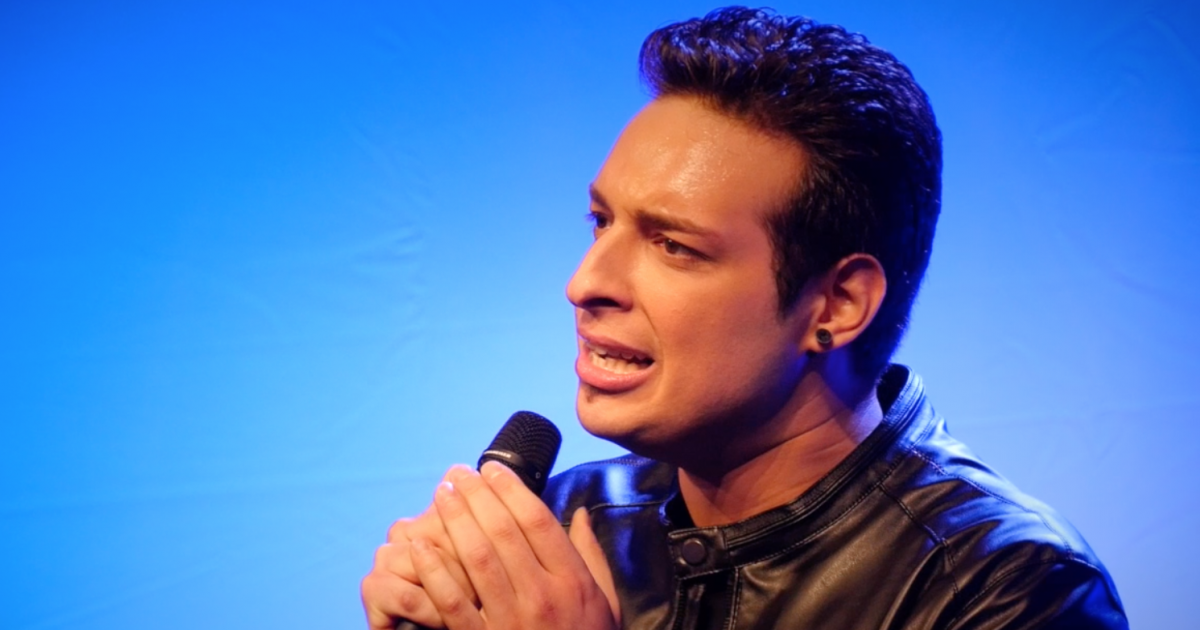 Angelo Del Vecchio est Quasimodo dans Notre-Dame de Paris, un rôle qu ...