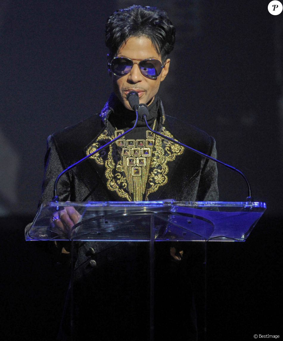 Le chanteur Prince annonce sa nouvelle tournée ''Welcome 2 America ...