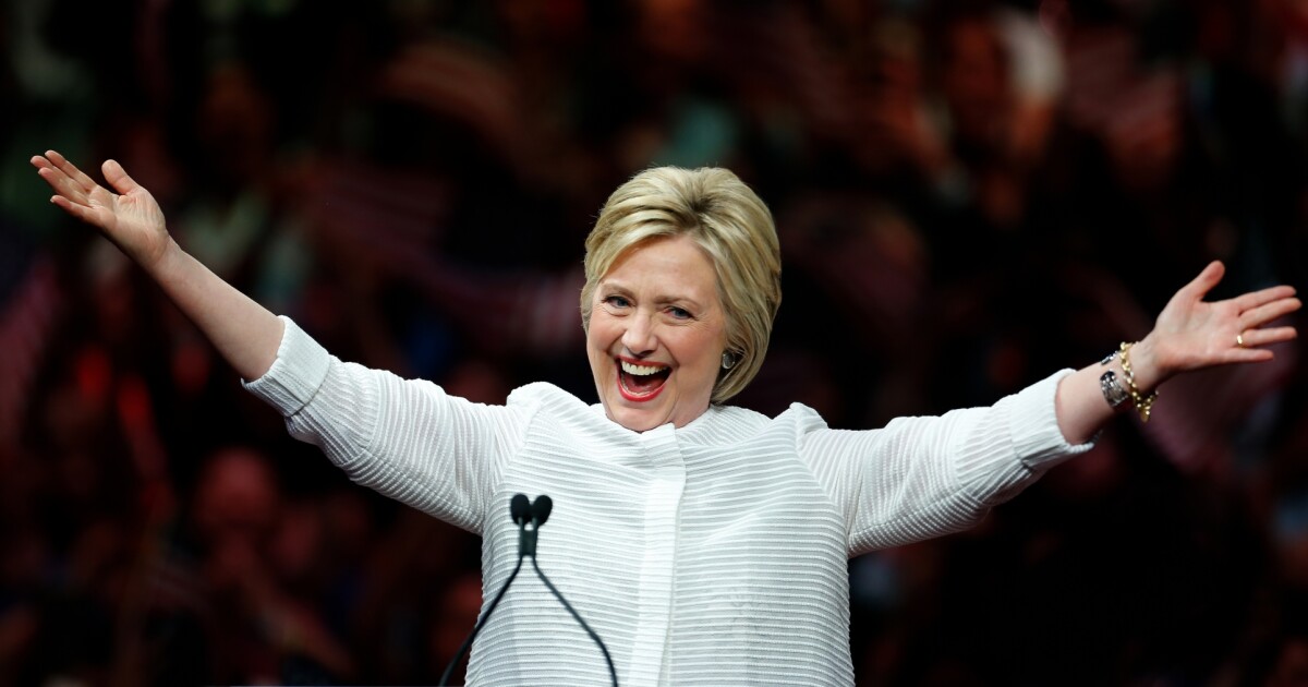 Tyler Clinton bombe ultra-sexy : Il vole la vedette à sa tante Hillary ...