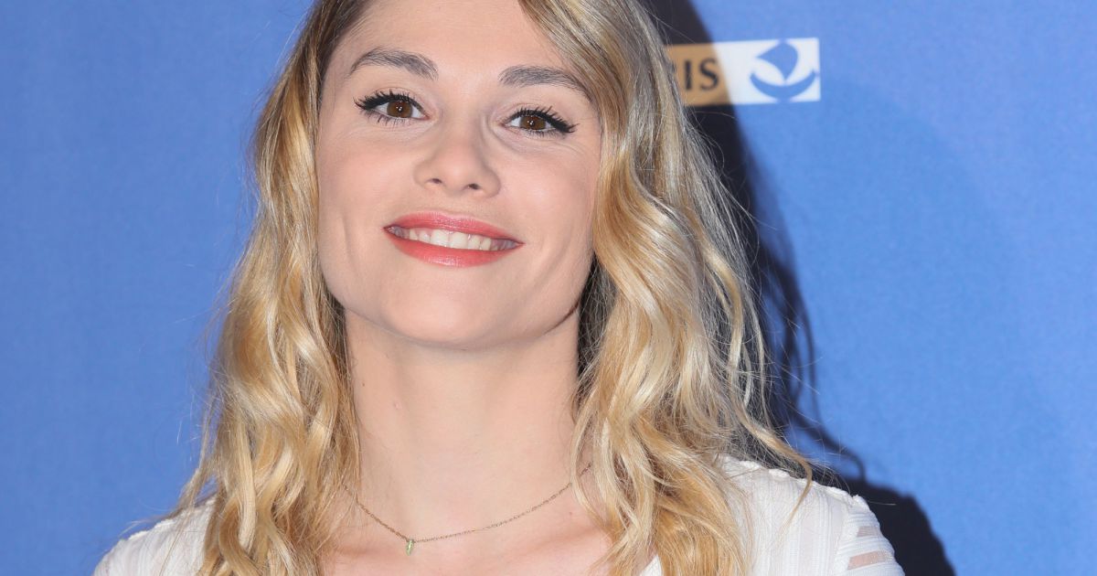 Joy Esther - Photocall de la série d'ouverture de la 7ème édition du ...