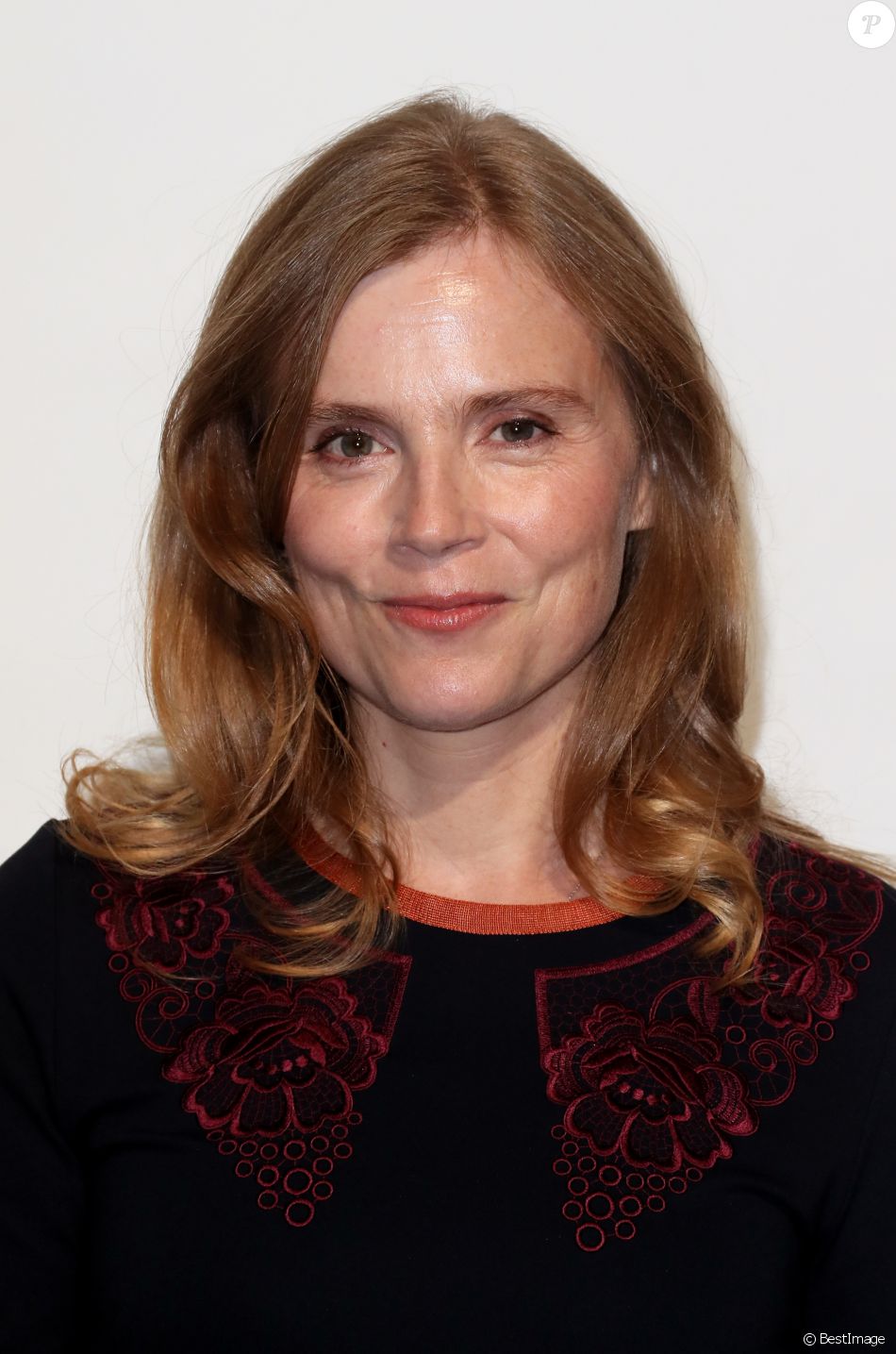 Isabelle Carré participe à la 18ème édition du festival de la fiction ...