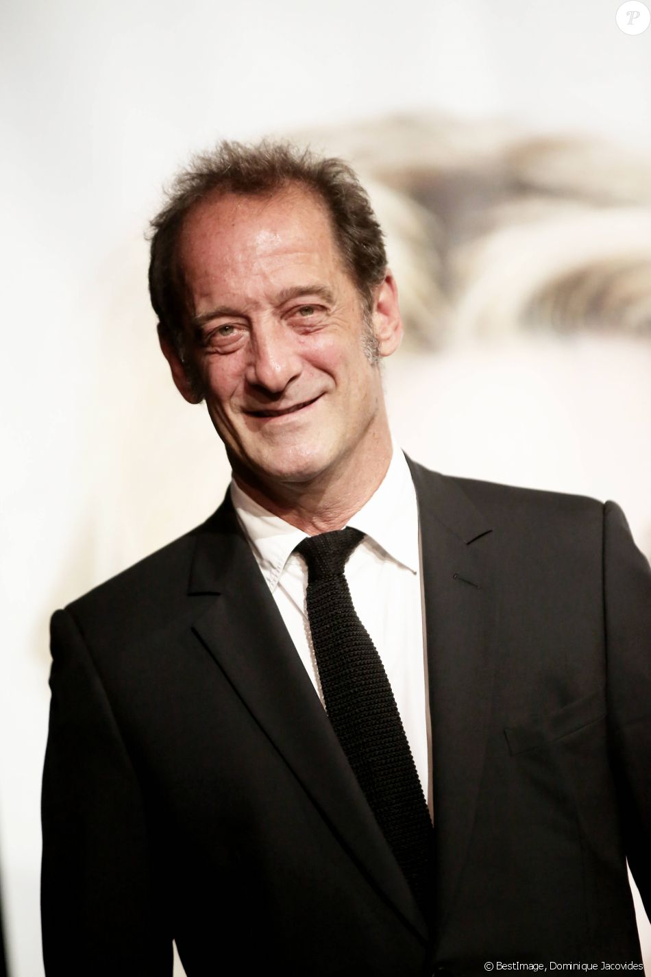 Vincent Lindon devant le photocall de la cérémonie du Prix Lumière lors ...