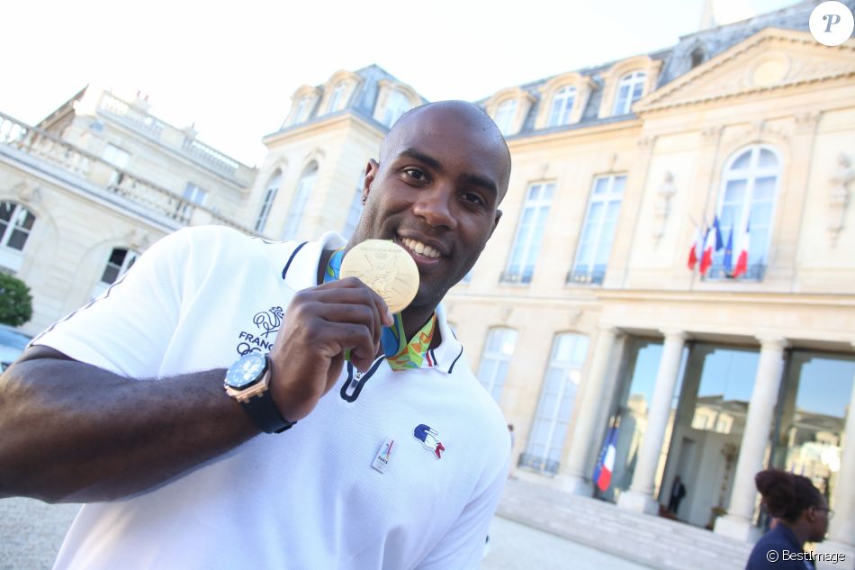 Teddy Riner - Les membres de la délégation olympique arrivent au palais ...