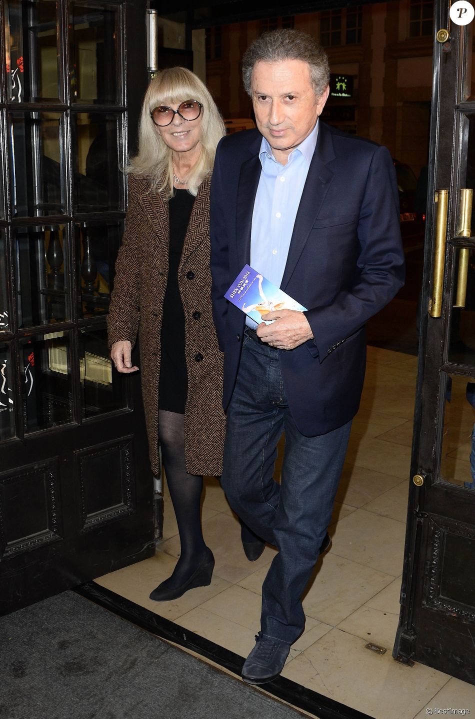 Dany Saval et son mari Michel Drucker - Première de la comédie musicale ...
