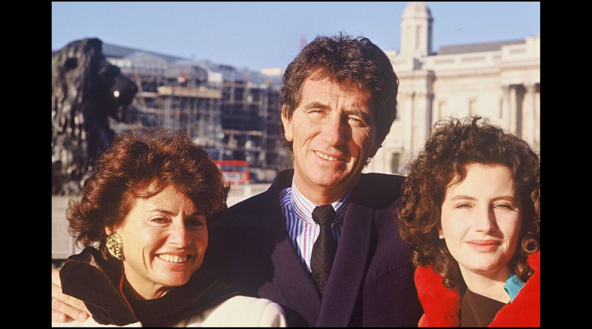 Photo : Jack Lang avec sa fille Valérie et sa femme Monique à Londres ...