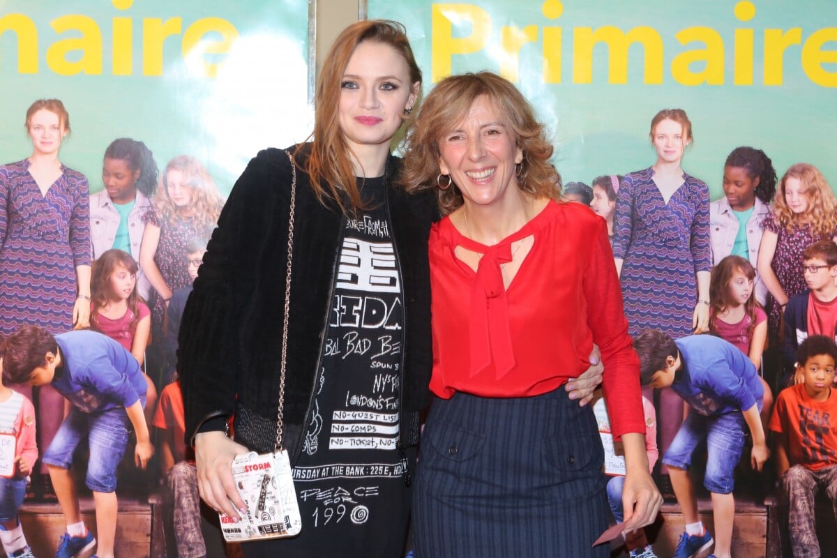 Photo : Sara Forestier, Hélène Angel - Avant-première du film "Primaire ...