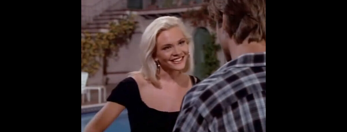 Photo : Amy Locane-Bovenizer dans la série des années 1990 Melrose ...