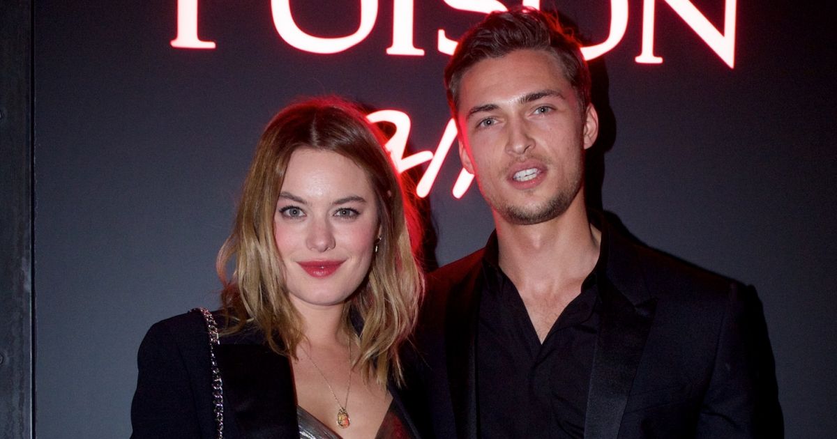 Exclusif - Camille Rowe-Pourcheresse (égérie du parfum) et Harvey ...