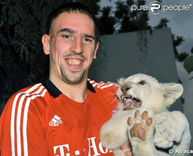 I got this great motivational Ribéry poster for Christmas : r/fcbayern