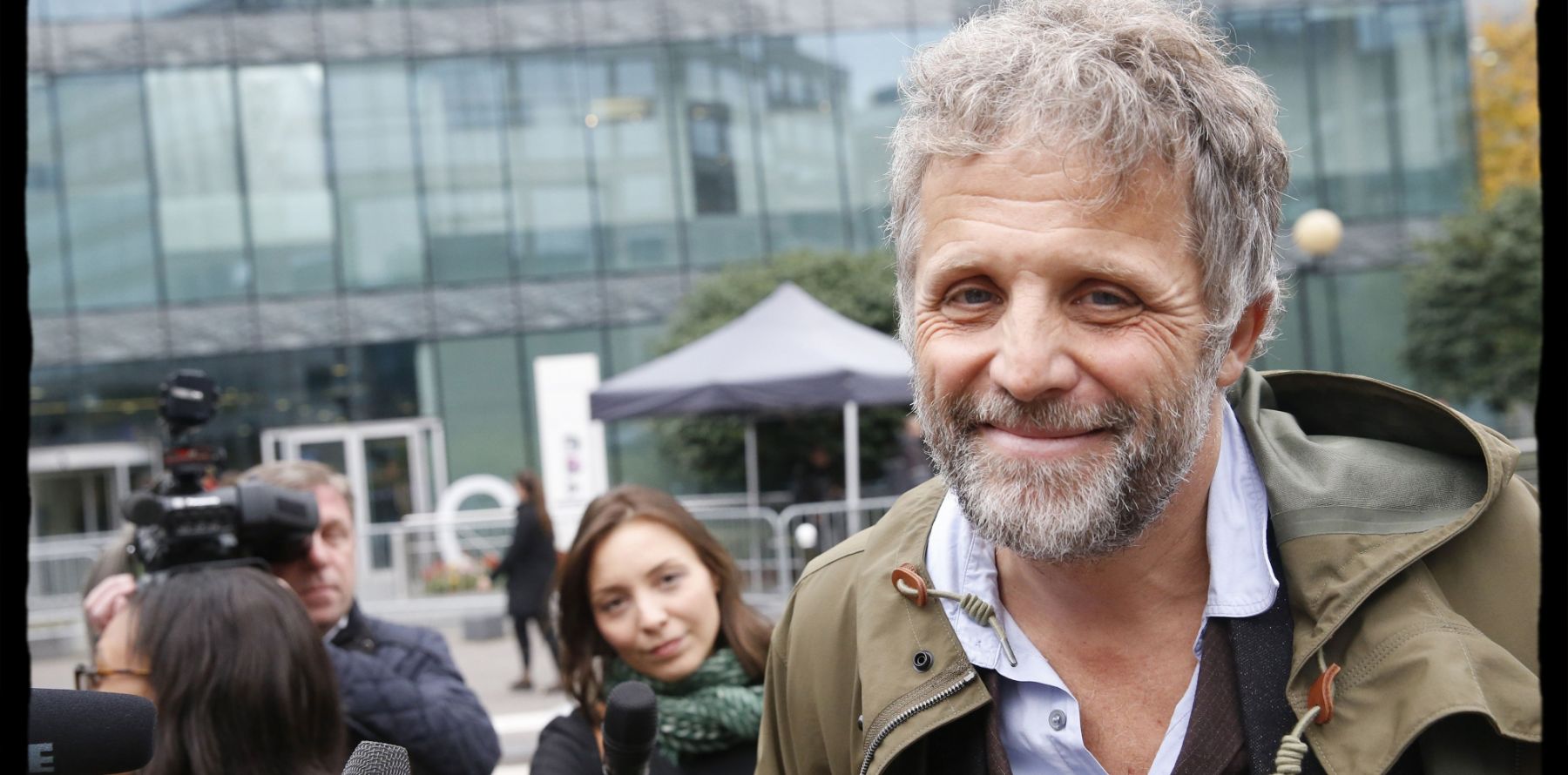 Stéphane Guillon "viré" de Salut les Terriens ! - Purepeople