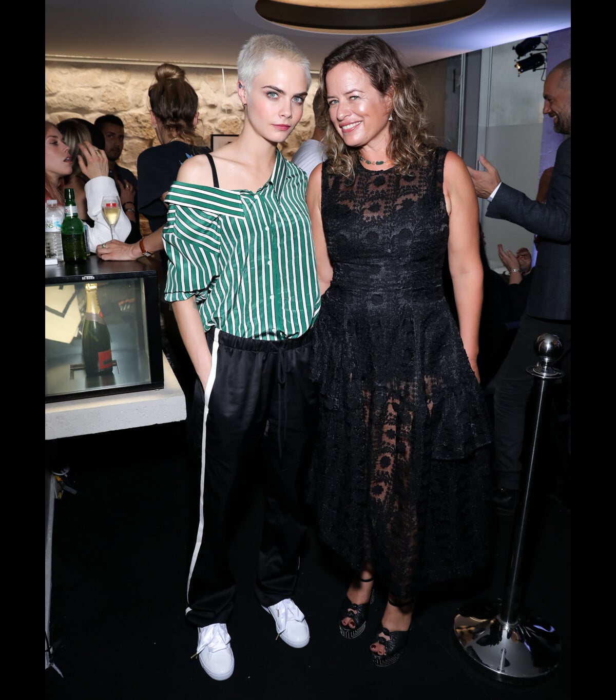 Photo : Cara Delevingne et Jade Jagger - Vernissage de l'exposition ...