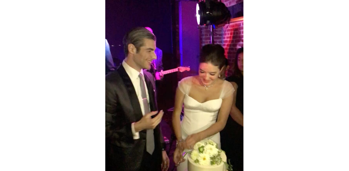 Photo : Andrew Aronow et Alaia Baldwin à leur mariage le 2 septembre ...
