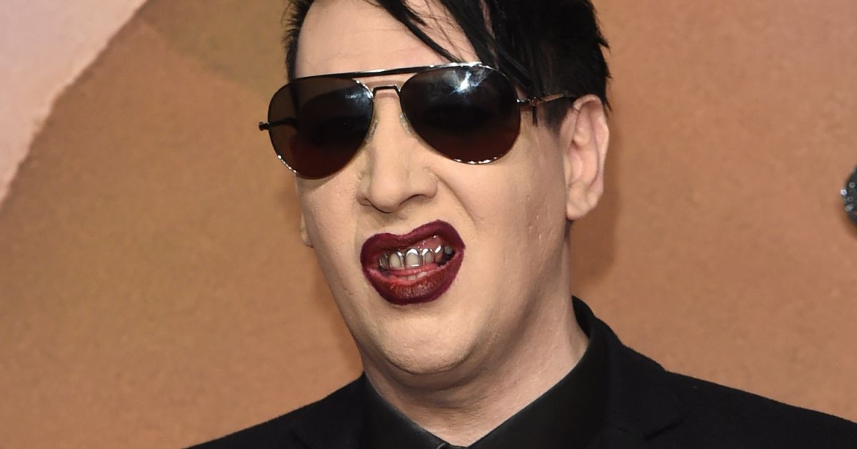 Marilyn Manson au Fashion Awards 2016 au Royal Albert Hall à Londres ...