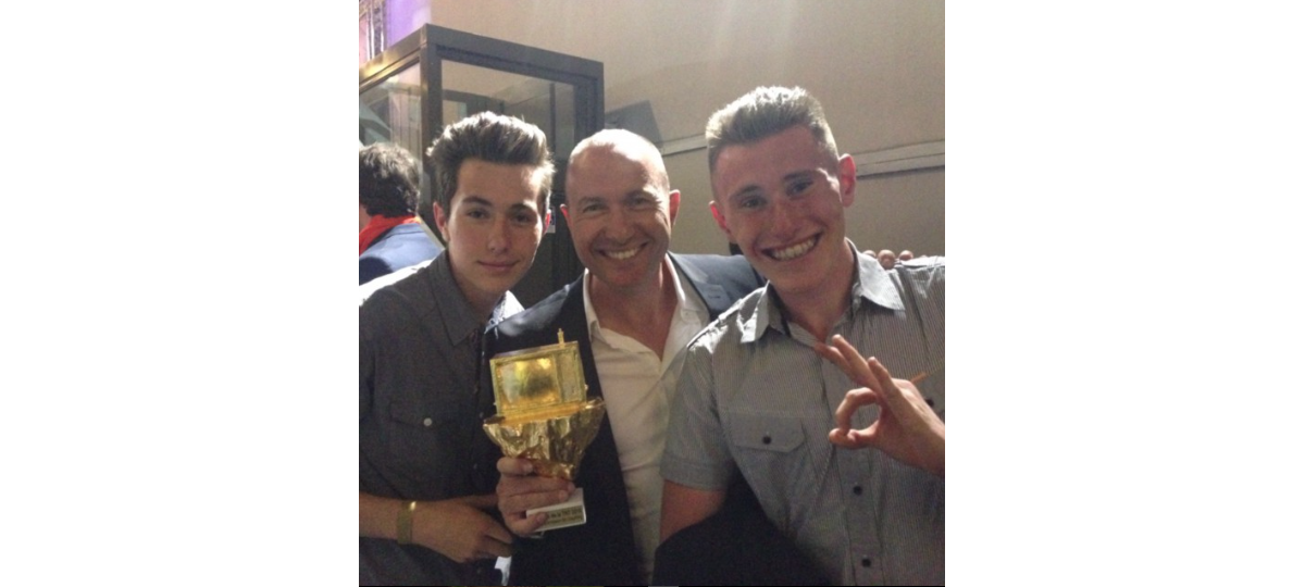 Photo : Enzo, Pascal et Loucas Soetens, fin 2015 à Paris. - Purepeople