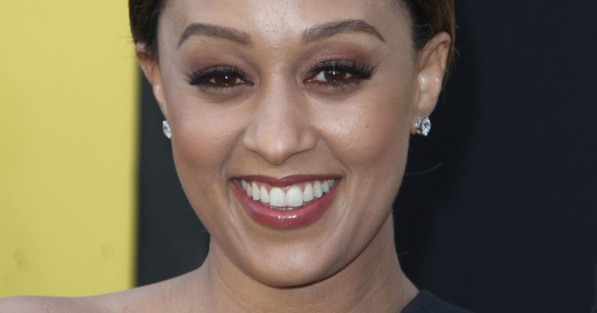 Tia Mowry - Première du film Central Intelligence à Westwood Los ...