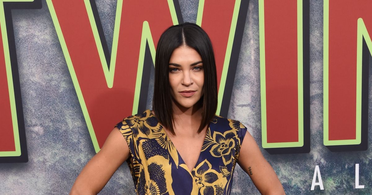 Jessica Szohr à la première de la série 'Twin Peaks' à l'hôtel Ace à ...