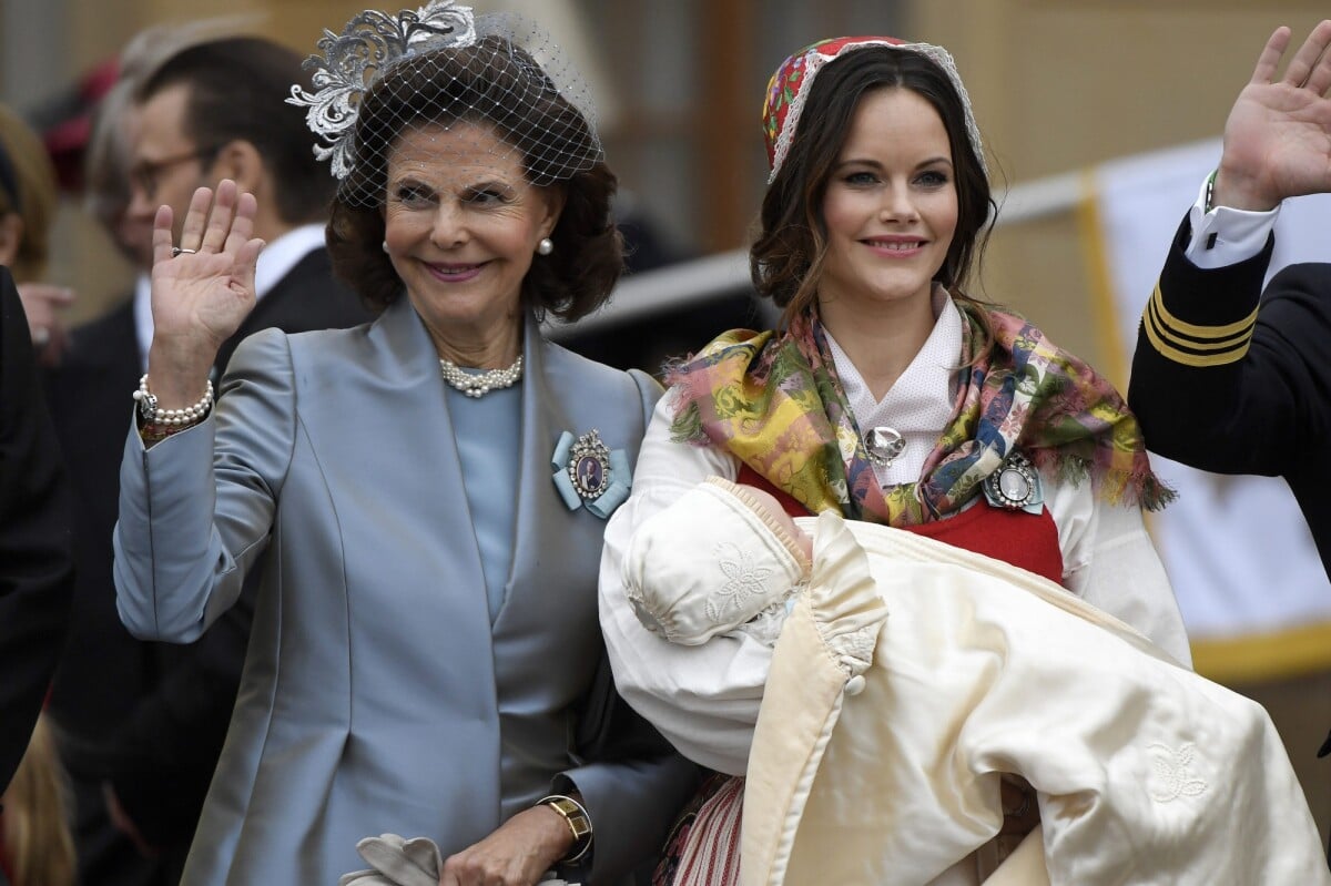 Photo : la reine Silvia, La princesse Sofia et le prince Gabriel ...
