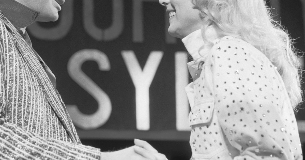 Johnny Hallyday et Sylvie Vartan sur le plateau de l'émission Show Sylvie Vartan, le 15 janvier ...