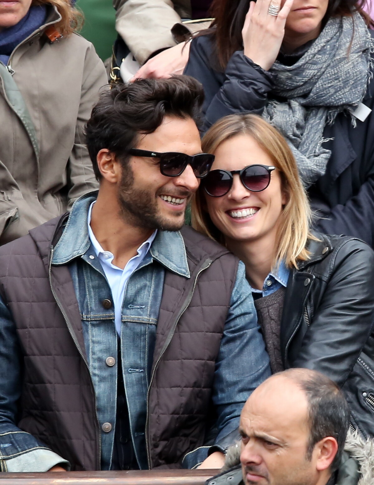 Photo : Maxim Nucci et sa compagne Isabelle Ithurburu dans les tribunes ...