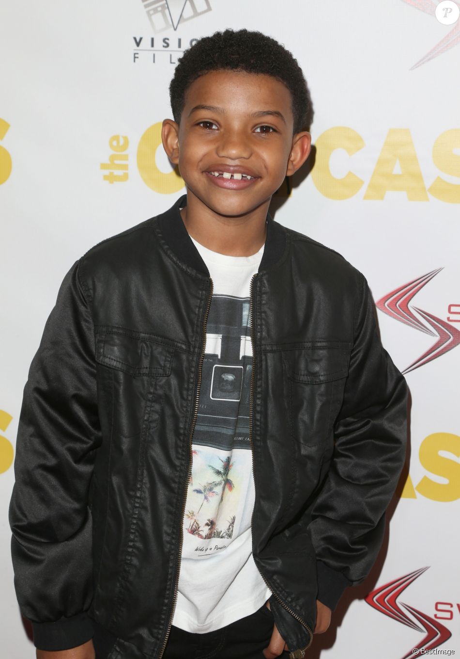 Lonnie Chavis à la première de The Outcasts au théâtre Landmark Regent ...