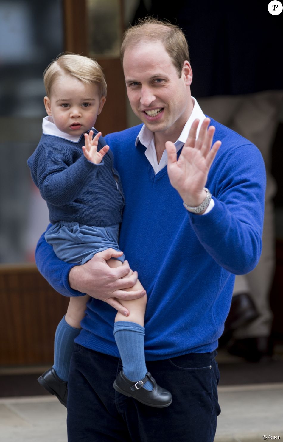 Le prince George de Cambridge à l'hôpital St Mary à Londres lors de la ...