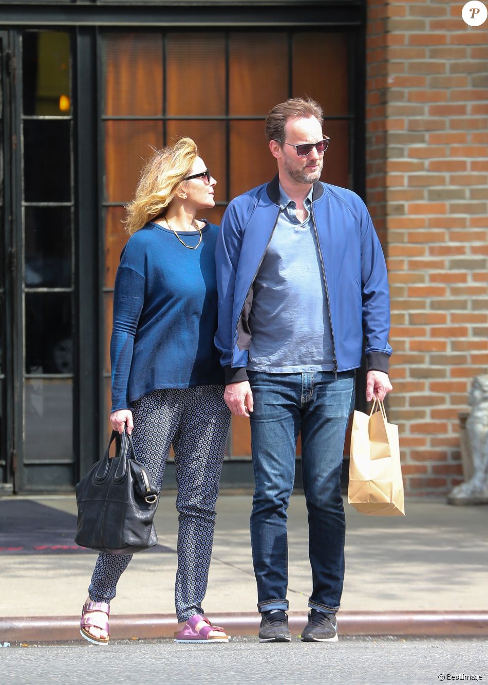 Exclusif - Kim Cattrall et son compagnon Russell Thomas à New York le ...