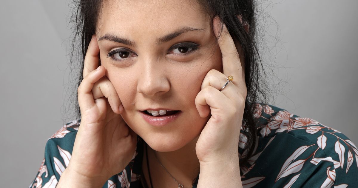 Portrait de la chanteuse Hoshi à Paris, France, le 4 avril 2018 ...