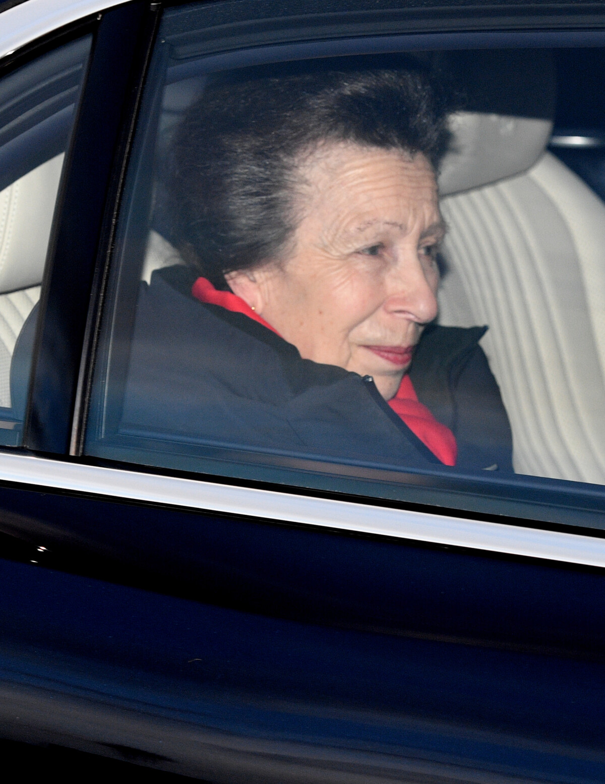 Photo : La princesse Anne en voiture au palais de Buckingham à Londres ...