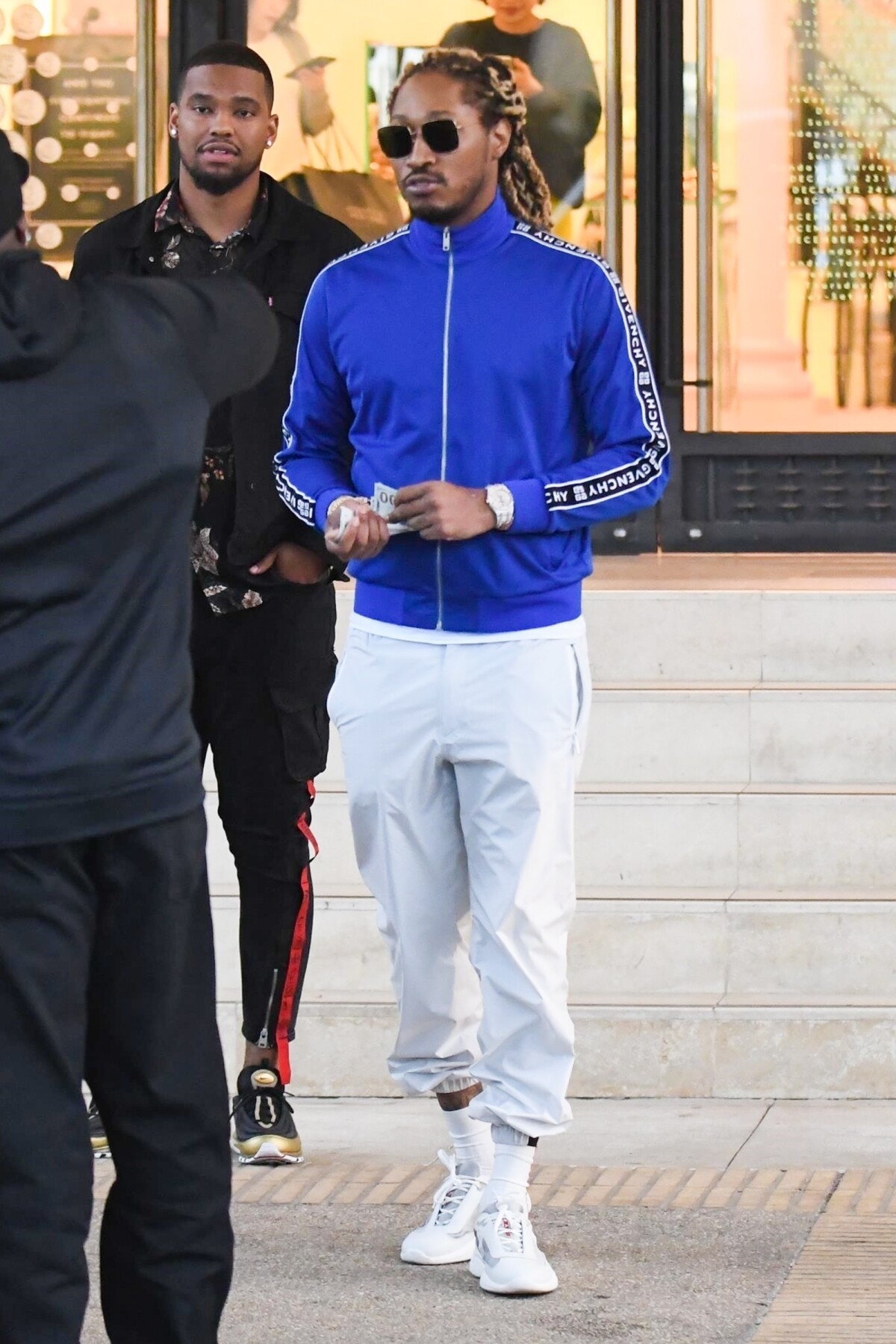 Photo : Exclusif - Le rappeur Future sort du magasin Barney's New York ...