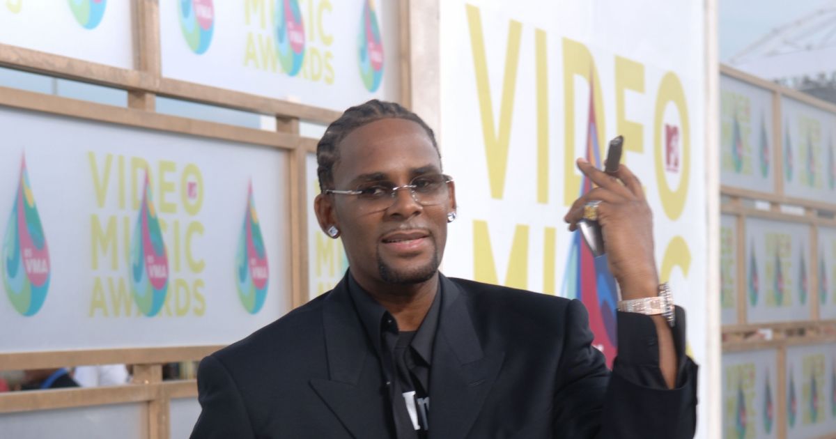 R. Kelly arrive aux MTV Video Music Awards 2005 à Miami, le 28 août ...