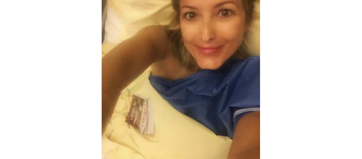 Photo : Isabelle Brès après son opération le 14 mars 2019. - Purepeople