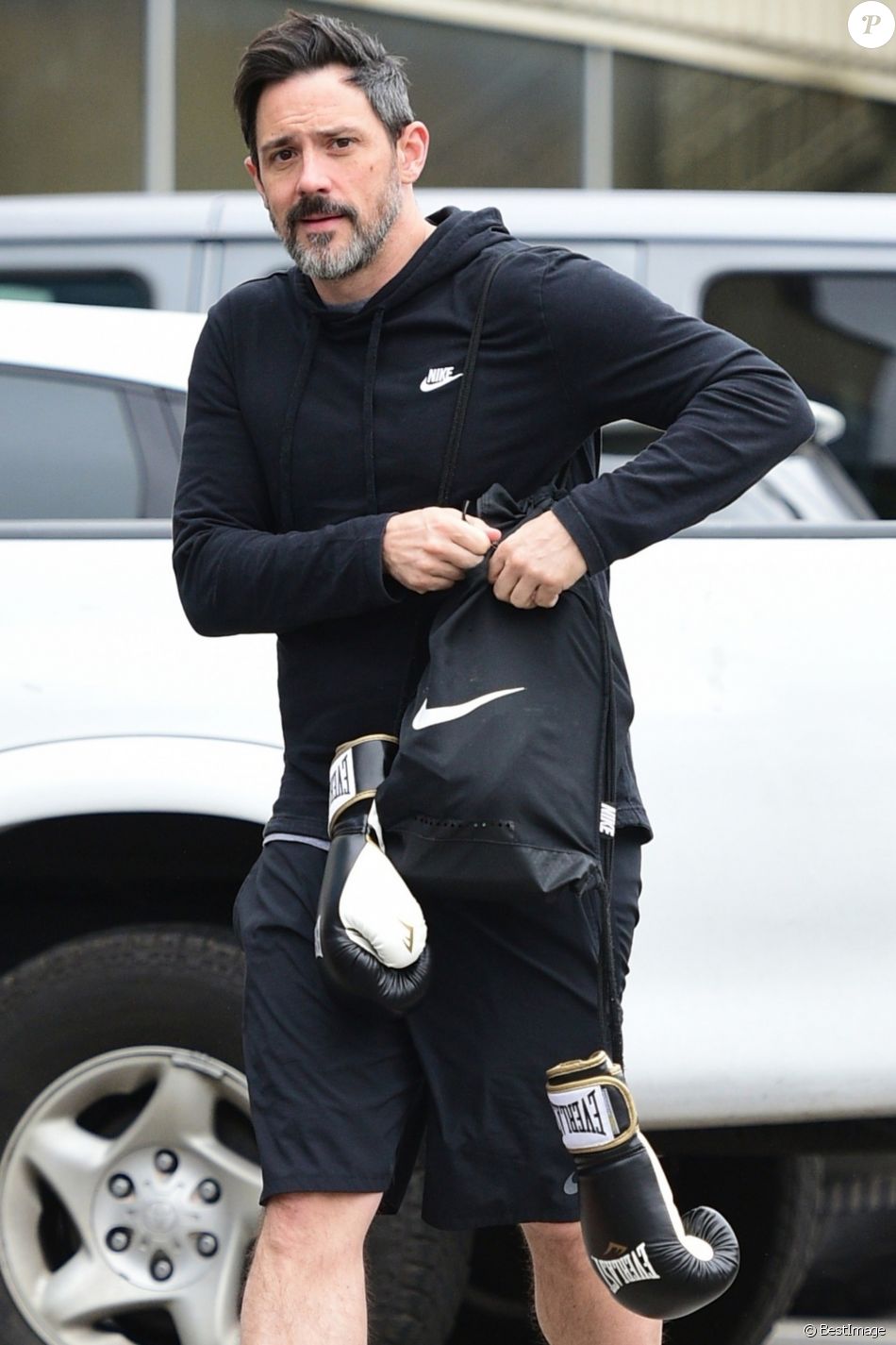 Steve Kazee se rend à son cours de boxe à Los Angeles, le 23 mai 2019 ...