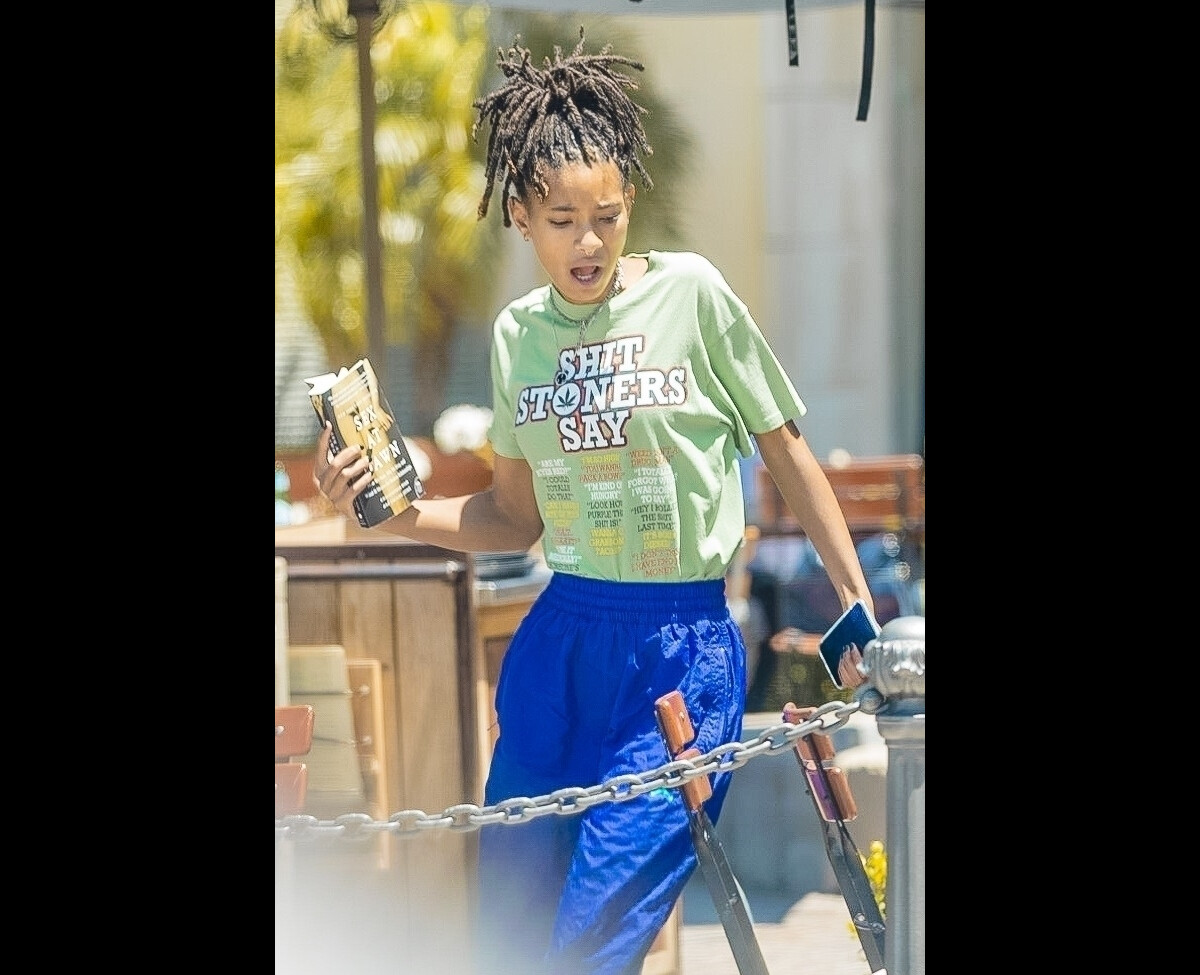 Photo : Exclusif - Willow Smith est allée prendre un verre avec son ...