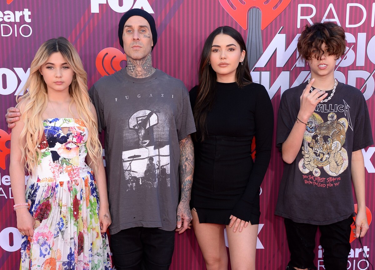 Photo : Travis Barker and kids au photocall des "2019 iHeart Radio ...