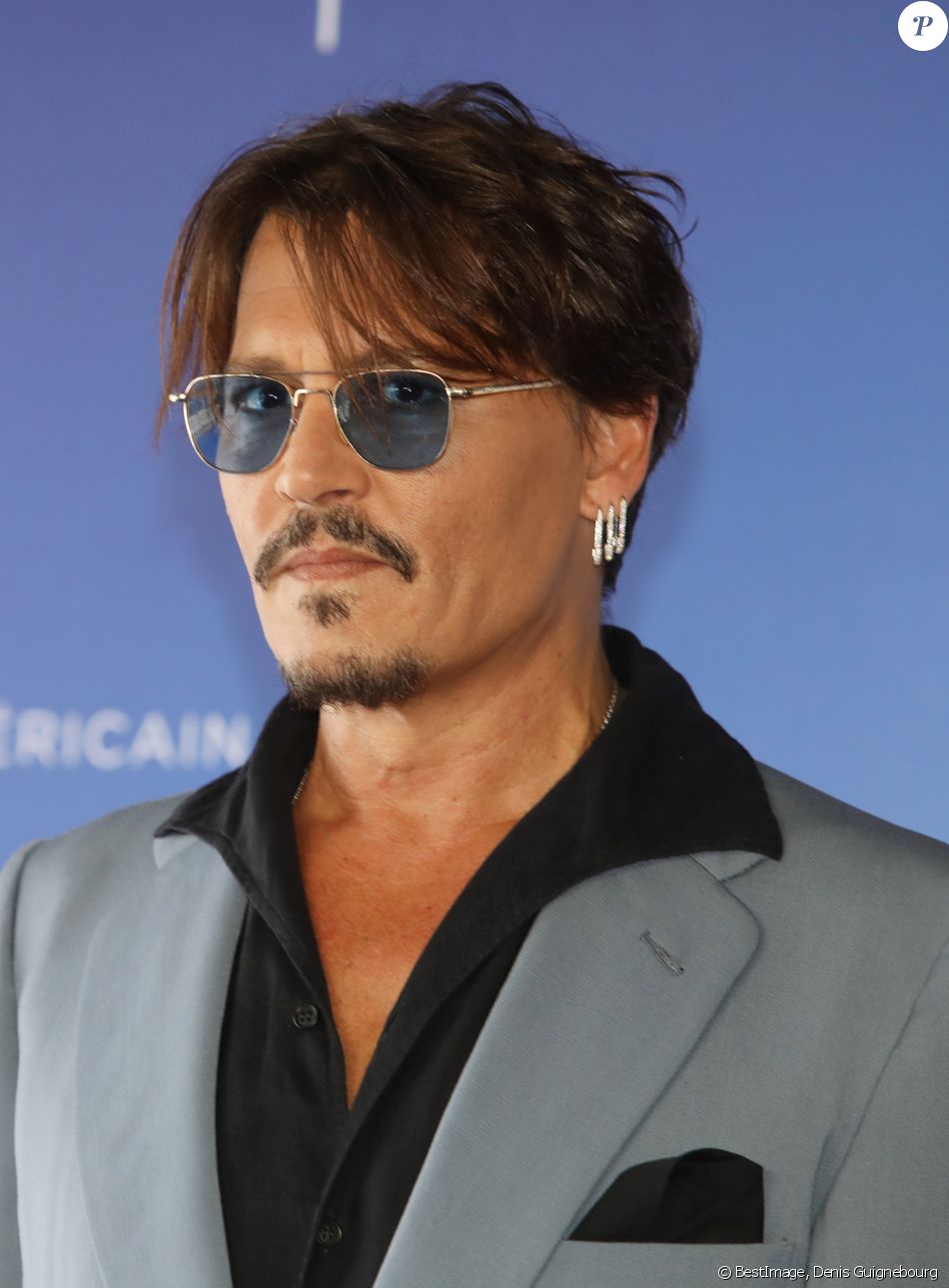 Johnny Depp : Invité très spécial du 45e Festival de Deauville - Purepeople