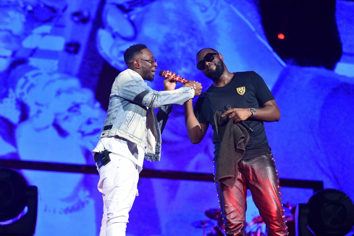 Photo : Dadju et son frère Maitre Gims en concert au Stade de France à ...