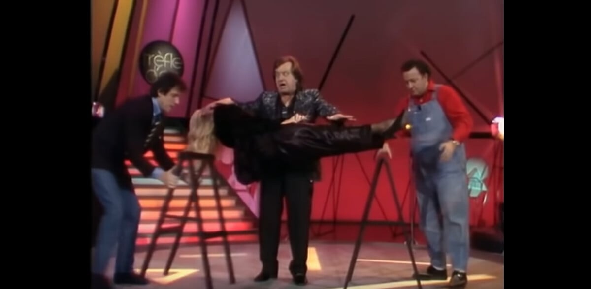 Vidéo : Coluche assiste Dominique Webb- Séquence non datée- Télévision ...