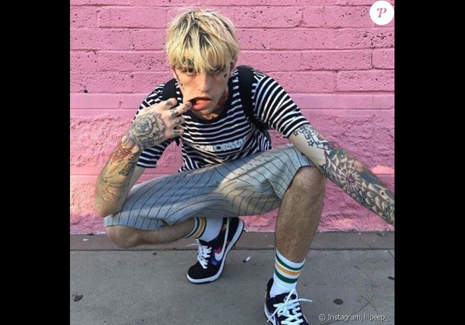 Lil Peep pose sur Instagram. - Purepeople
