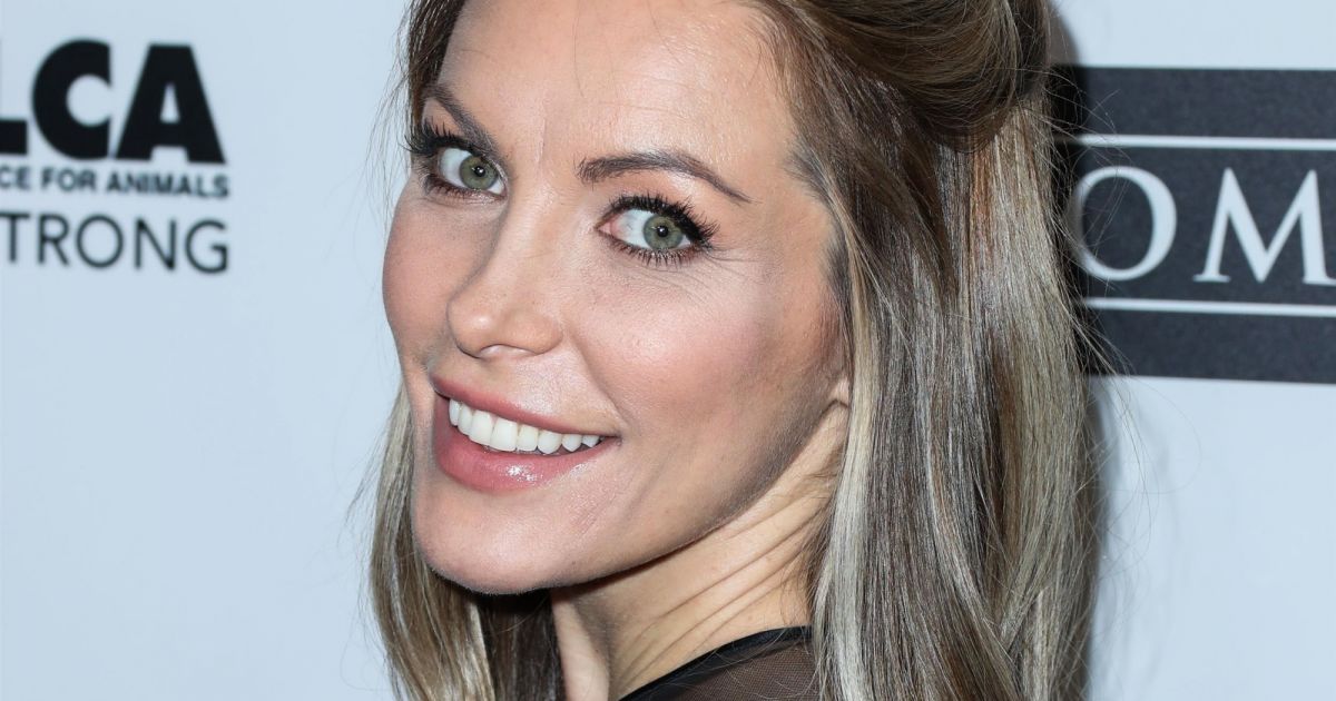 Crystal Hefner - Photocall de la soirée Last Chance For Animals' 35th ...