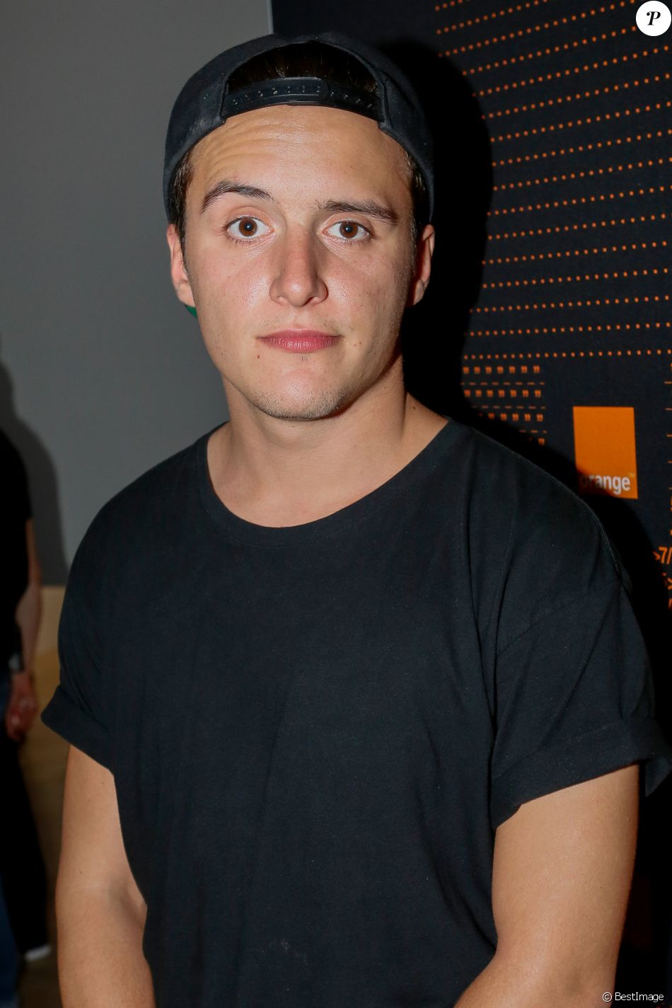 Hugo tout seul - Soirée du concours Orange Jeunes Designers au Carreau ...