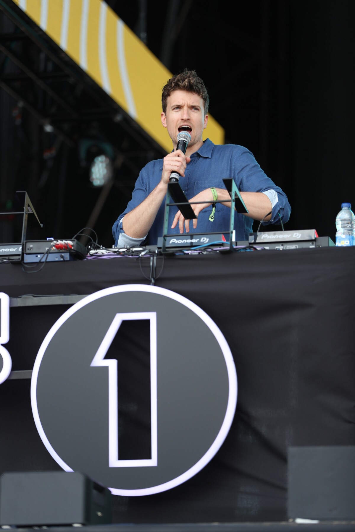 Photo : Greg James - Imagine Dragons en concert lors de l'événement One ...