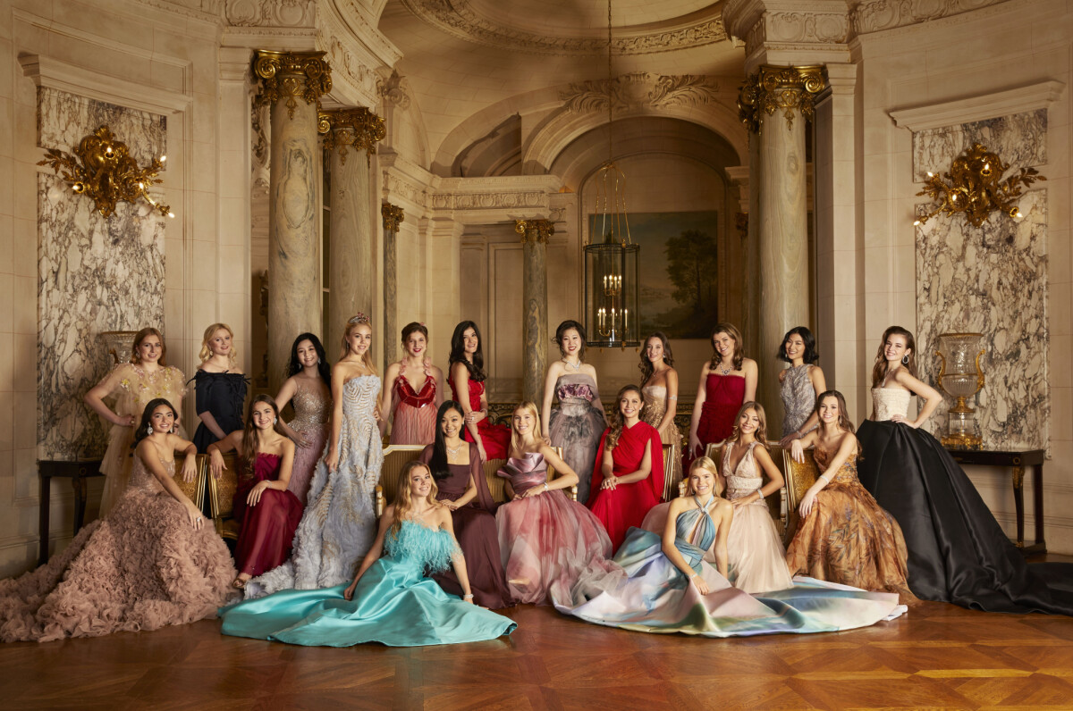 Photo : Exclusif - Les débutantes au Bal 2019 au Shangri-La Hotel ...