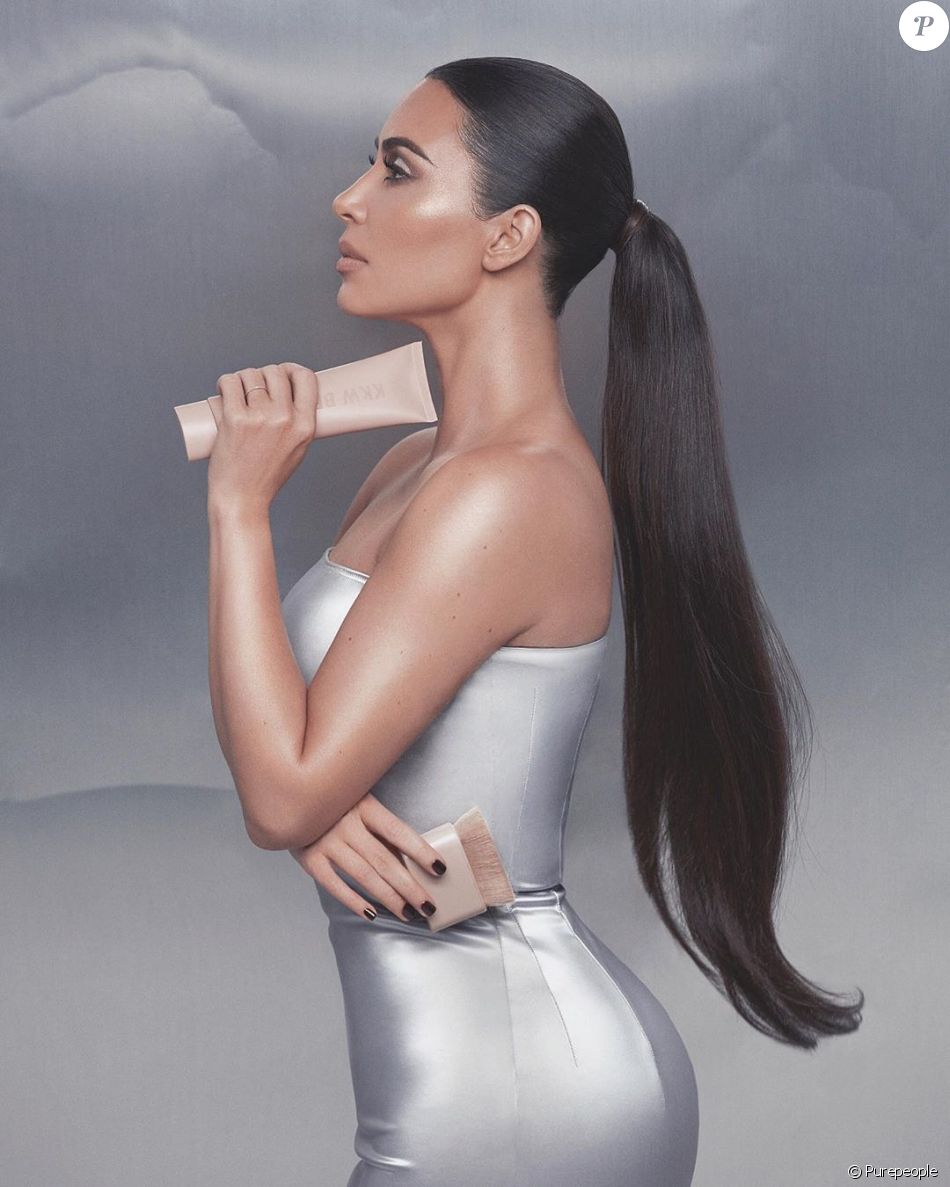 Kim Kardashian dévoile un nouveau produit de sa marque de cosmétiques KKW sur Instagram - Purepeople