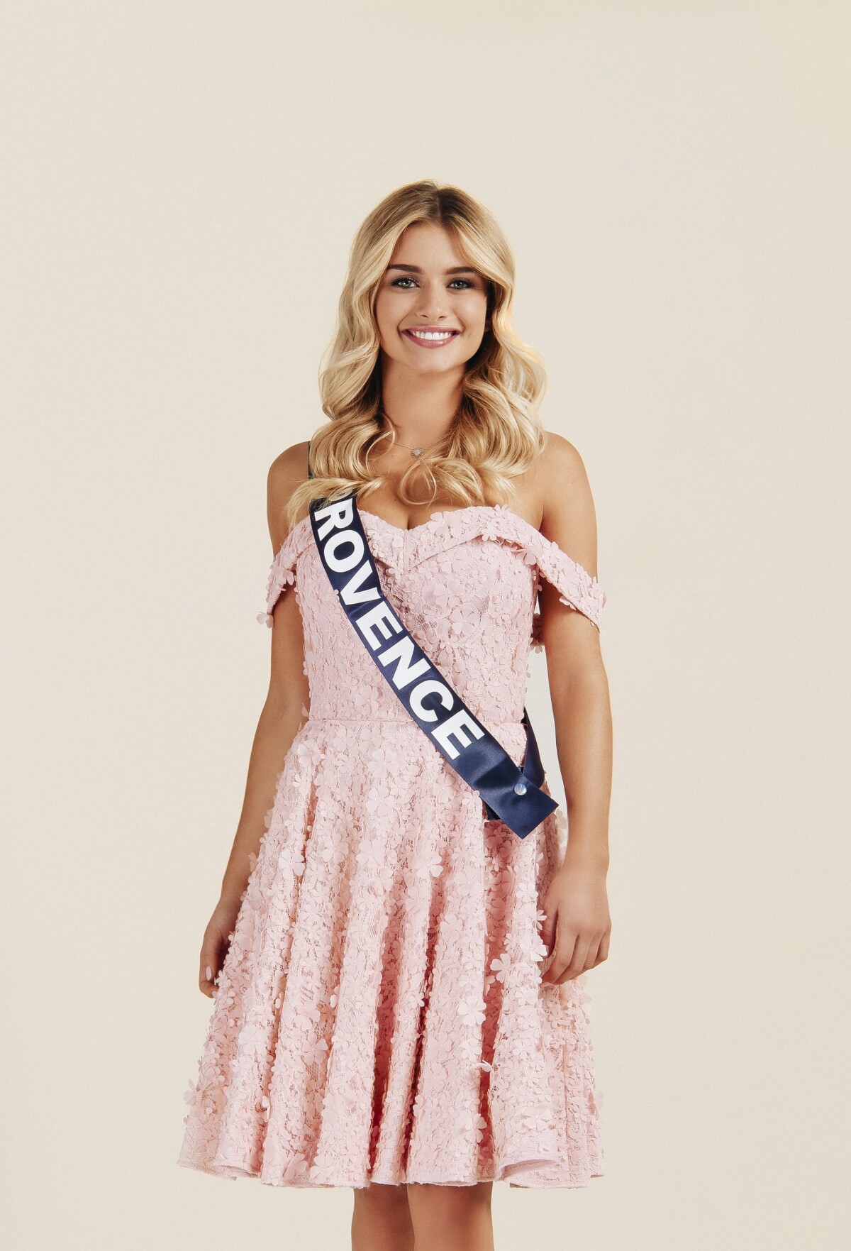 Photo : Miss Provence : Lou Ruat, 19 ans, 1,71 m, actuellement en ...