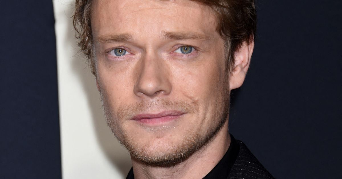 Alfie Allen at Fox Searchlight's "JoJo Rabbit" Los Angeles Premiere ...