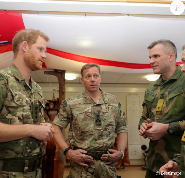 Prince Harry : Quand il défendait un soldat homo "mal à l'aise ...