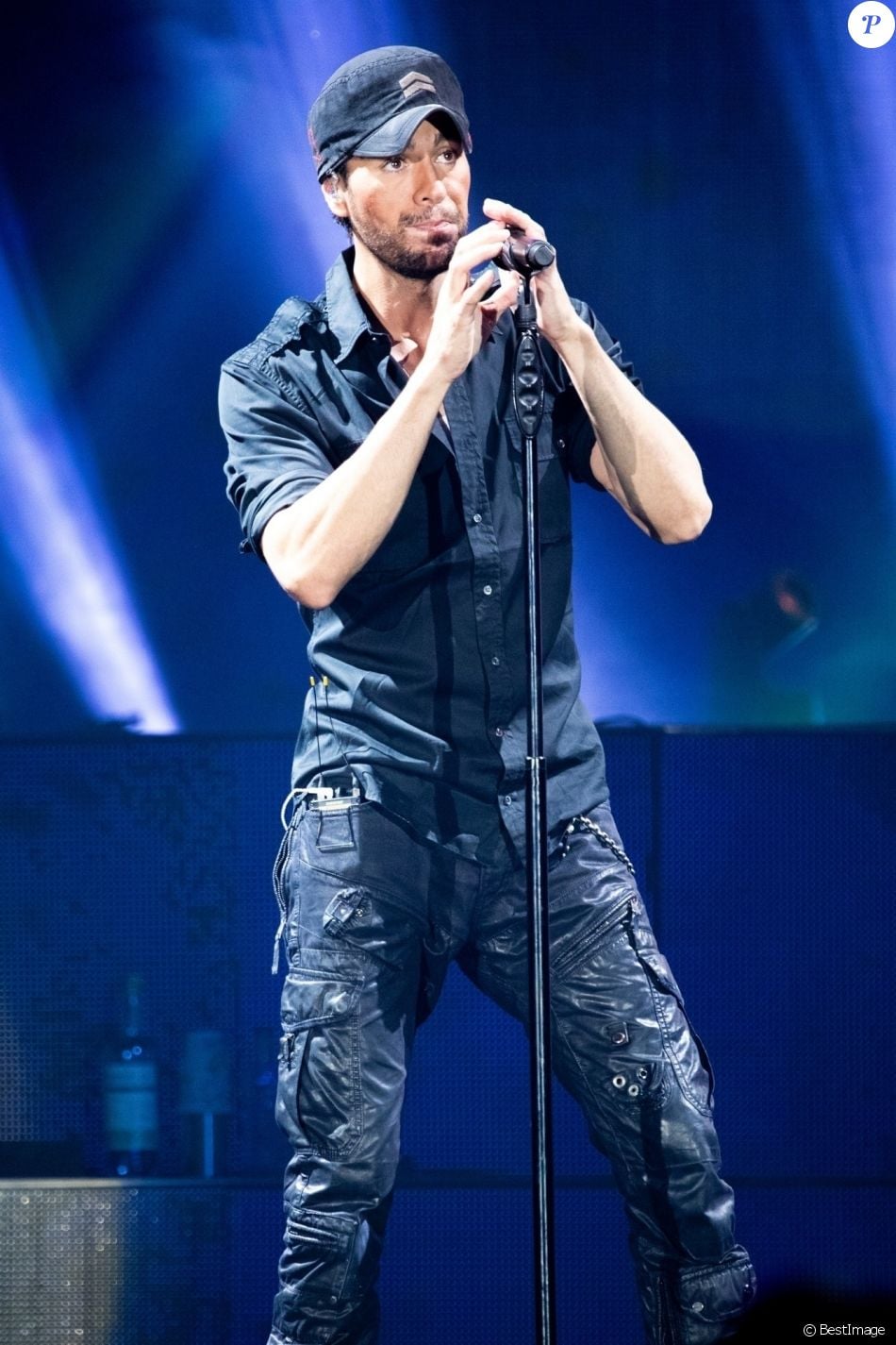 Enrique Iglesias en concert à Birmingham, Royaume Uni, le 27 octobre ...