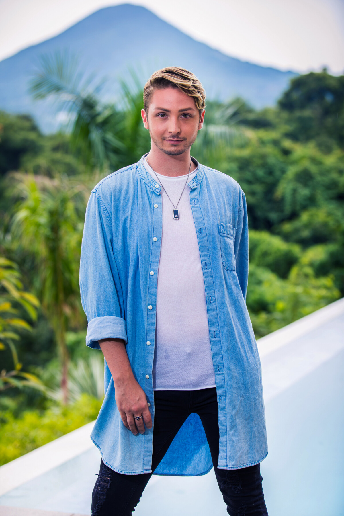 Photo : Photo officielle de Remy (alias Leona Winter) dans "Les Anges ...