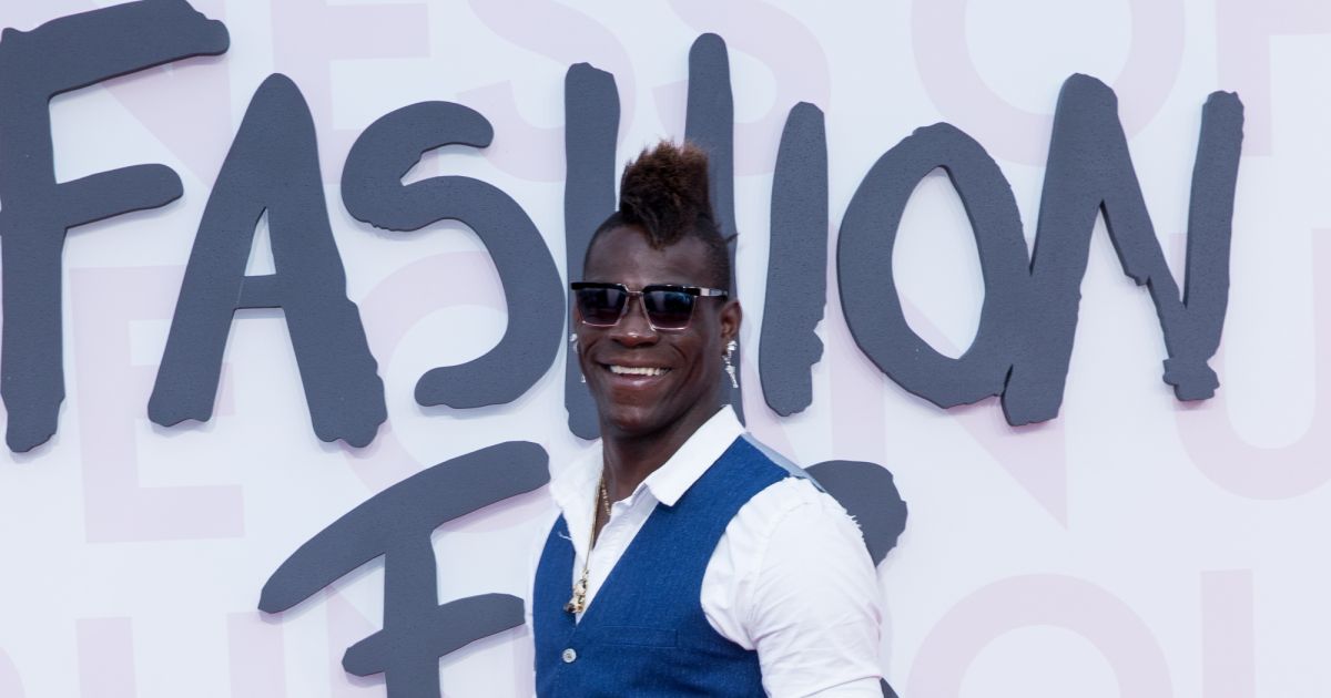 Mario Balotelli lors du défilé de mode Fashion For Relief lors du 71ème ...