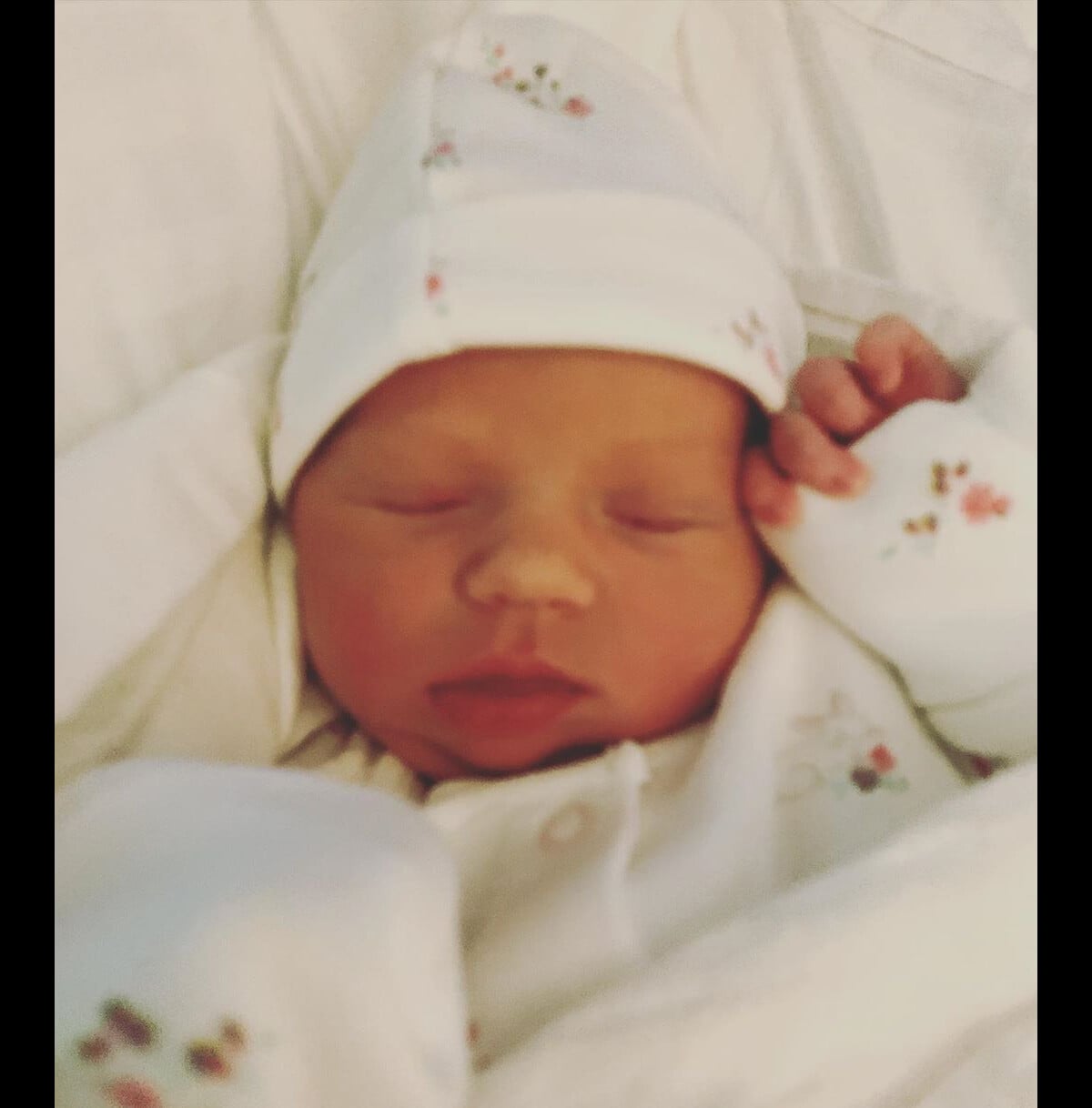 Vidéo : Nicole Appleton annonce la naissance de sa fille sur Instagram ...